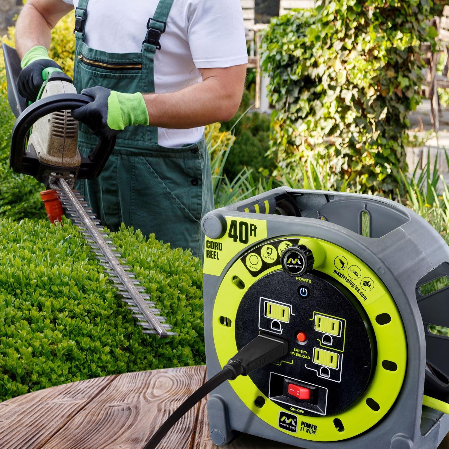 Masterplug 40 Ft. L Pvc Cord Reel With 4 Outlets And Thermal Breaker ...